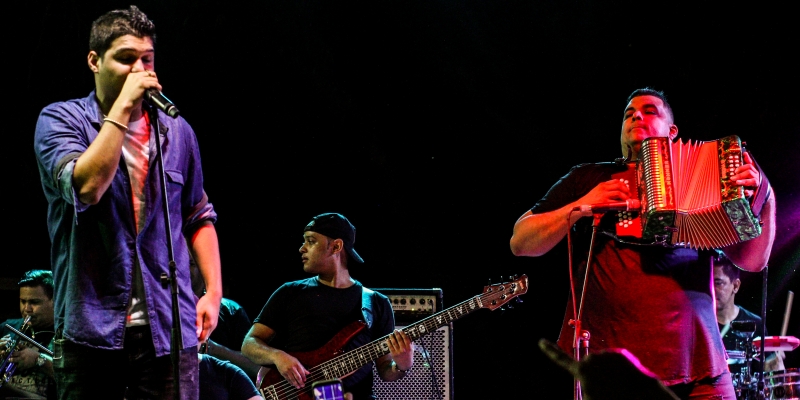 SÁbado 3 De Marzo Lanzamiento En Vivo De Descontrol Total